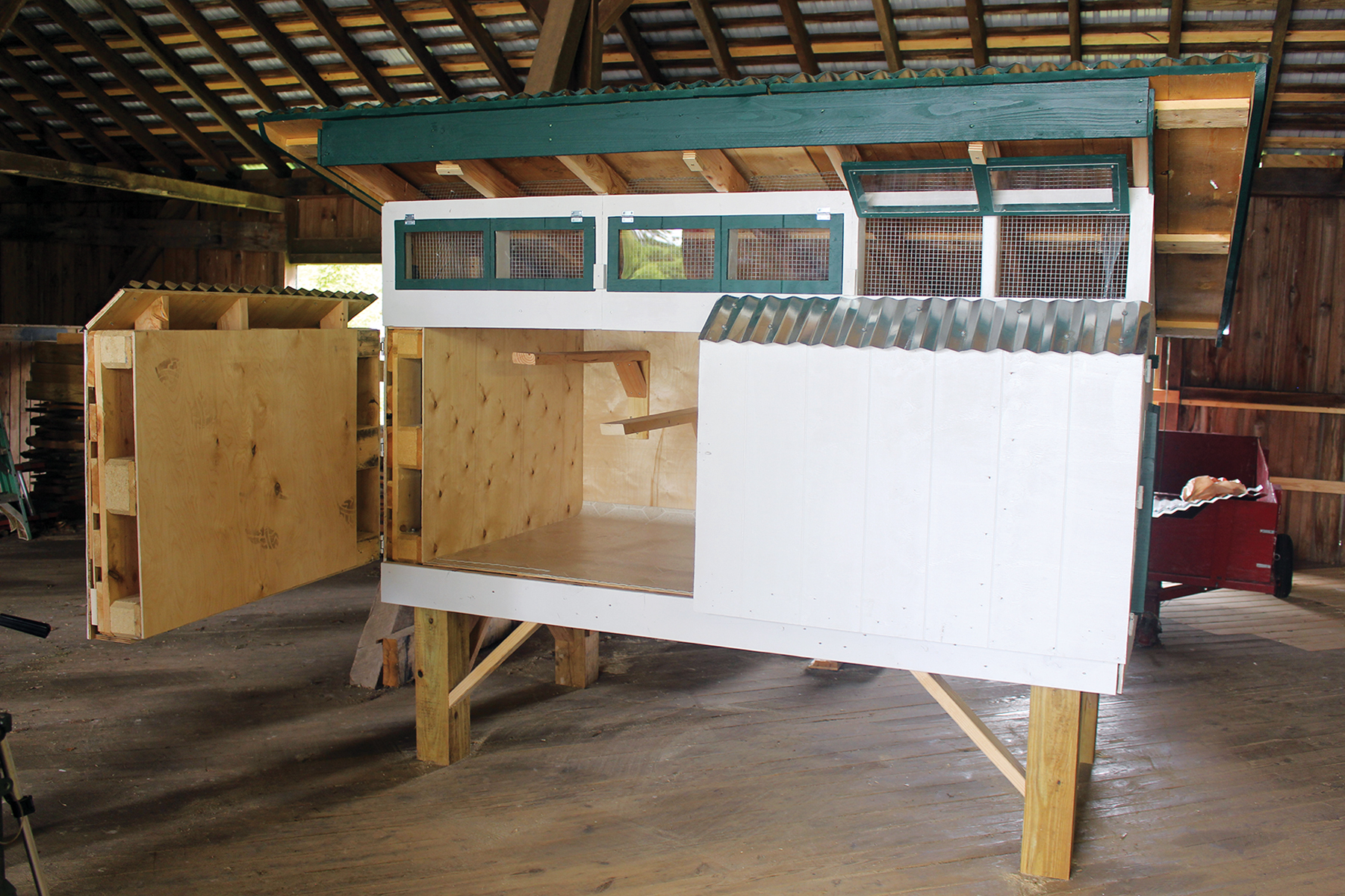 Simple Pallet Chicken Coop 20 Pallet Chicken Coop Plans You Can Build